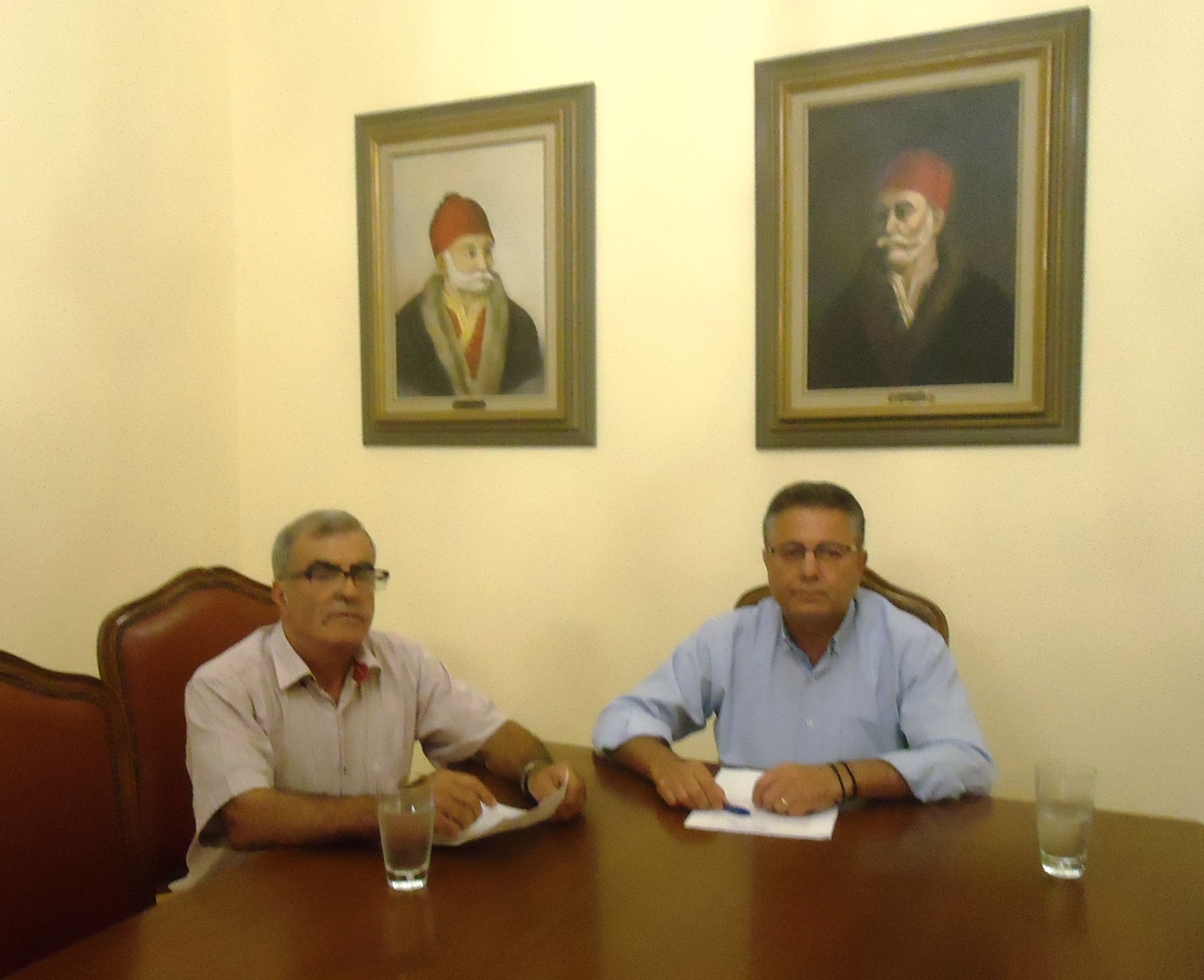 Ο Δ. ΔΗΜΟΥ ΑΝΤΑΠΟΚΡΙΘΗΚΕ ΣΤΟ ΕΝΩΤΙΚΟ ΠΡΟΣΚΛΗΤΗΡΙΟ ΤΟΥ ΔΗΜΑΡΧΟΥ ...