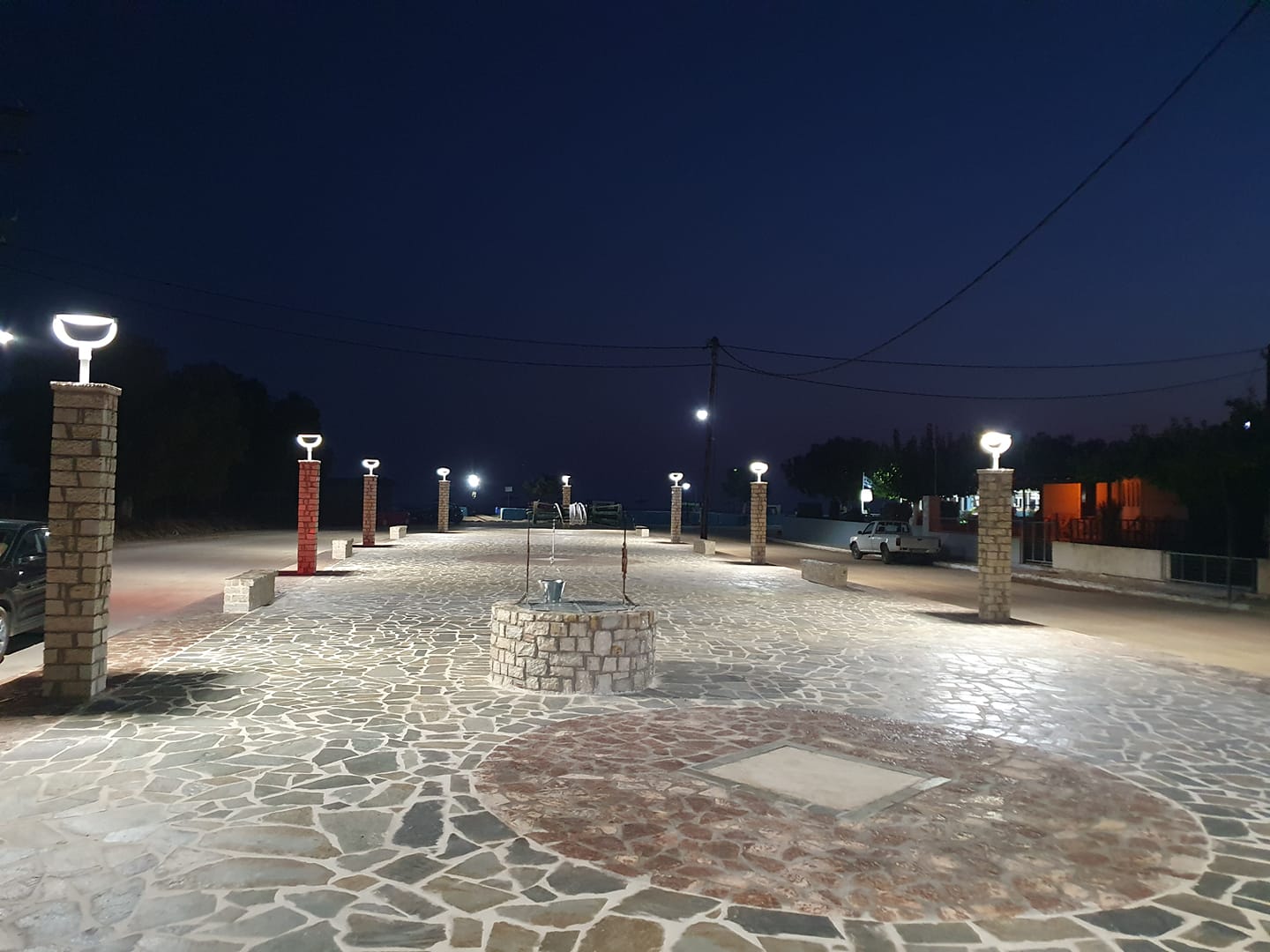 ΠΛΑΤΕΙΑ ΜΠΟΥΚΑΣ ΓΑΣΤΟΥΝΗΣ: ΜΕ ΤΗ ΣΦΡΑΓΙΔΑ ΤΟΥ ΑΝΔΡΕΑ ΜΑΡΙΝΟΥ - Έργο ...