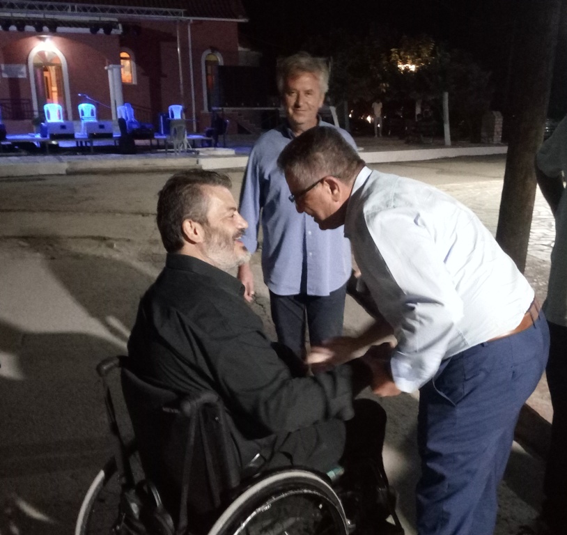 ΠΛΑΤΕΙΑ ΜΠΟΥΚΑΣ ΓΑΣΤΟΥΝΗΣ: ΜΕ ΤΗ ΣΦΡΑΓΙΔΑ ΤΟΥ ΑΝΔΡΕΑ ΜΑΡΙΝΟΥ - Έργο ...