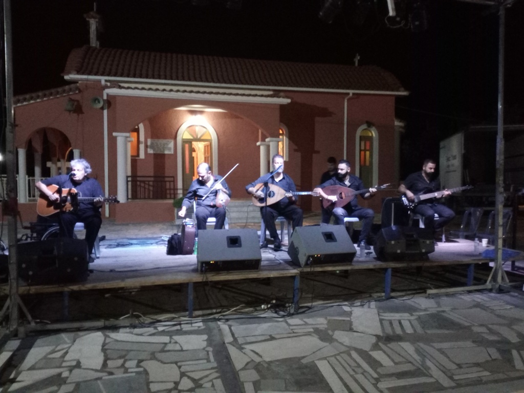 ΠΛΑΤΕΙΑ ΜΠΟΥΚΑΣ ΓΑΣΤΟΥΝΗΣ: ΜΕ ΤΗ ΣΦΡΑΓΙΔΑ ΤΟΥ ΑΝΔΡΕΑ ΜΑΡΙΝΟΥ - Έργο ...