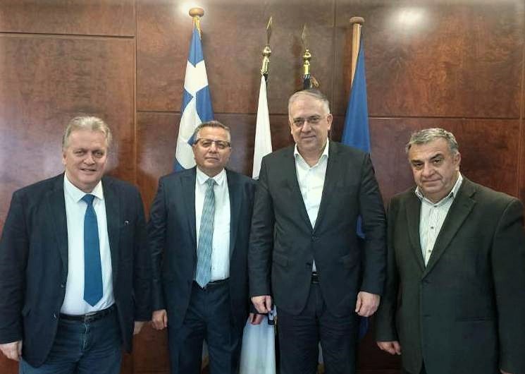 Ο ΔΗΜΑΡΧΟΣ ΠΗΝΕΙΟΥ ΜΕ ΤΟΝ ΥΠΟΥΡΓΟ ΠΡΟΣΤΑΣΙΑΣ ΤΟΥ ΠΟΛΙΤΗ - Μαρίνος ...